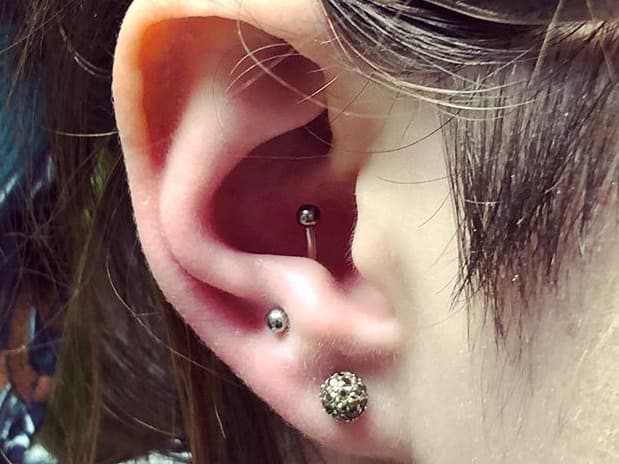 Anti Tragus Piercing - [50+ Ideas] and Complete Guide - RightPiercing
